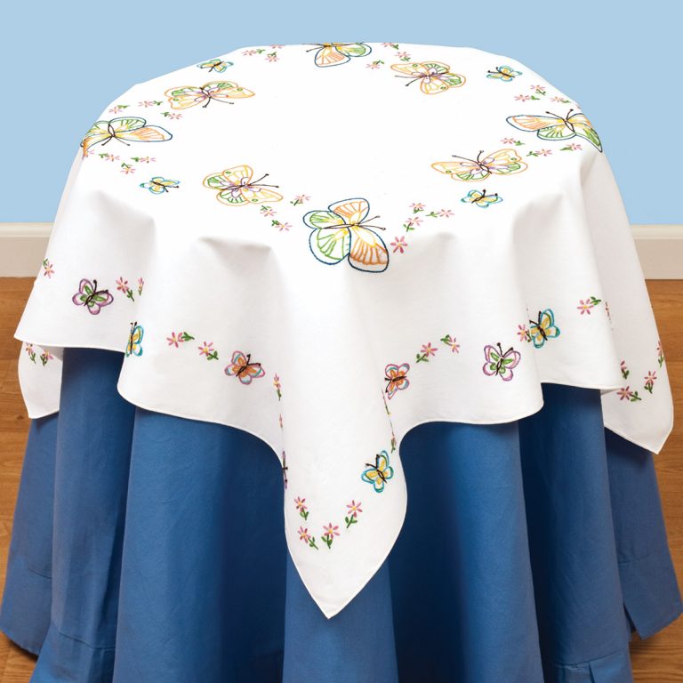 Lavender Flowers Table Topper - Jack Dempsey Needle Art